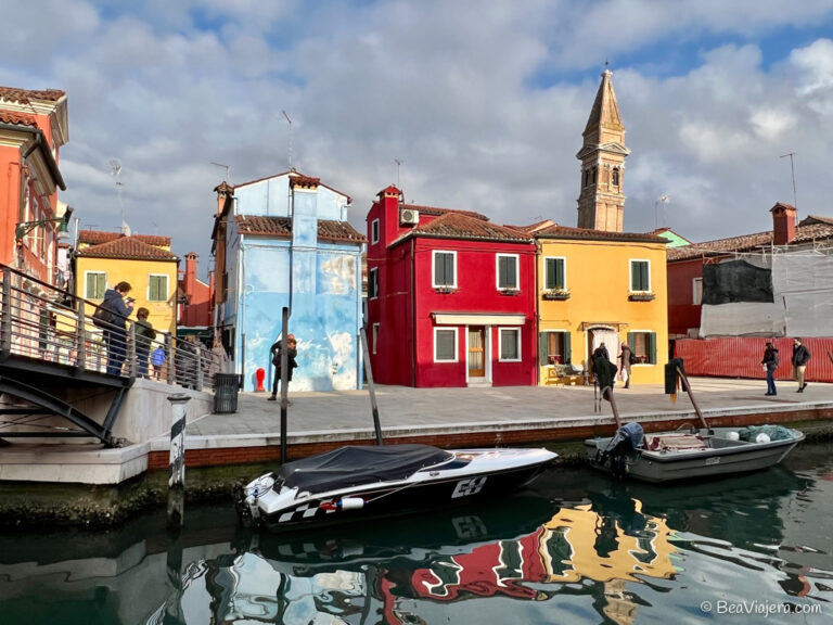 La Isla de Burano es vivir en un arco iris - Beaviajera by Beatriz Lagos